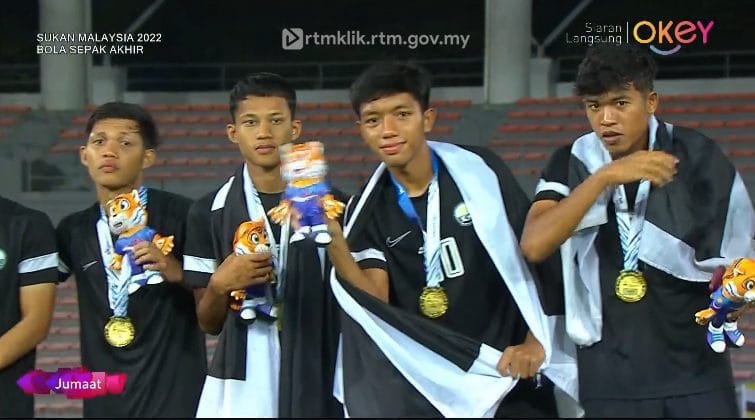 Terengganu bawa pulang ibu segala pingat emas acara bola sepak tewaskan pulau pinang 2-0, sukma ...